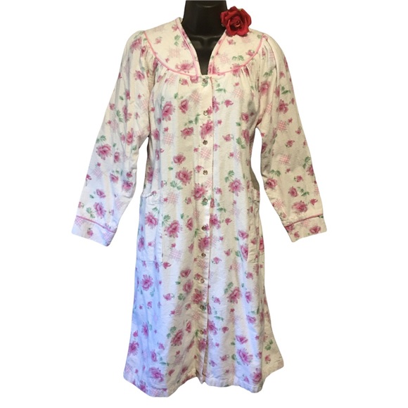 national | Intimates & Sleepwear | Vtg Shabby Chic Pink Floral Flannel ...